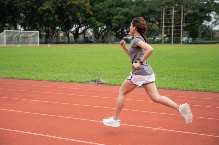 How Many Laps Around The Track Is A Mile? A Useful-Fact For Active ...
